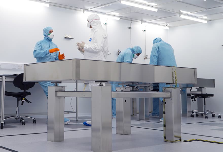 Selecting the Right Cleanroom Materials: What You Need to Know | Dalkia UK